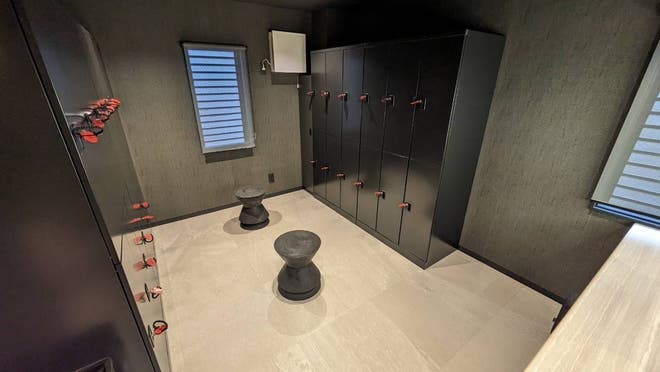 地域最安値を目指します!完全個室の3面鏡張りでダンス練習も可能、ご利用用途なんでもご相談ください!の写真7