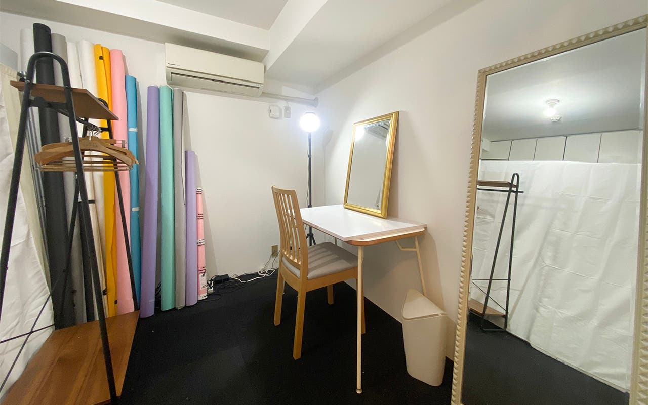 阪急梅田駅から徒歩5分！撮影をはじめ色々な目的で気軽に使えるレンタルスタジオ＆スペースの写真5