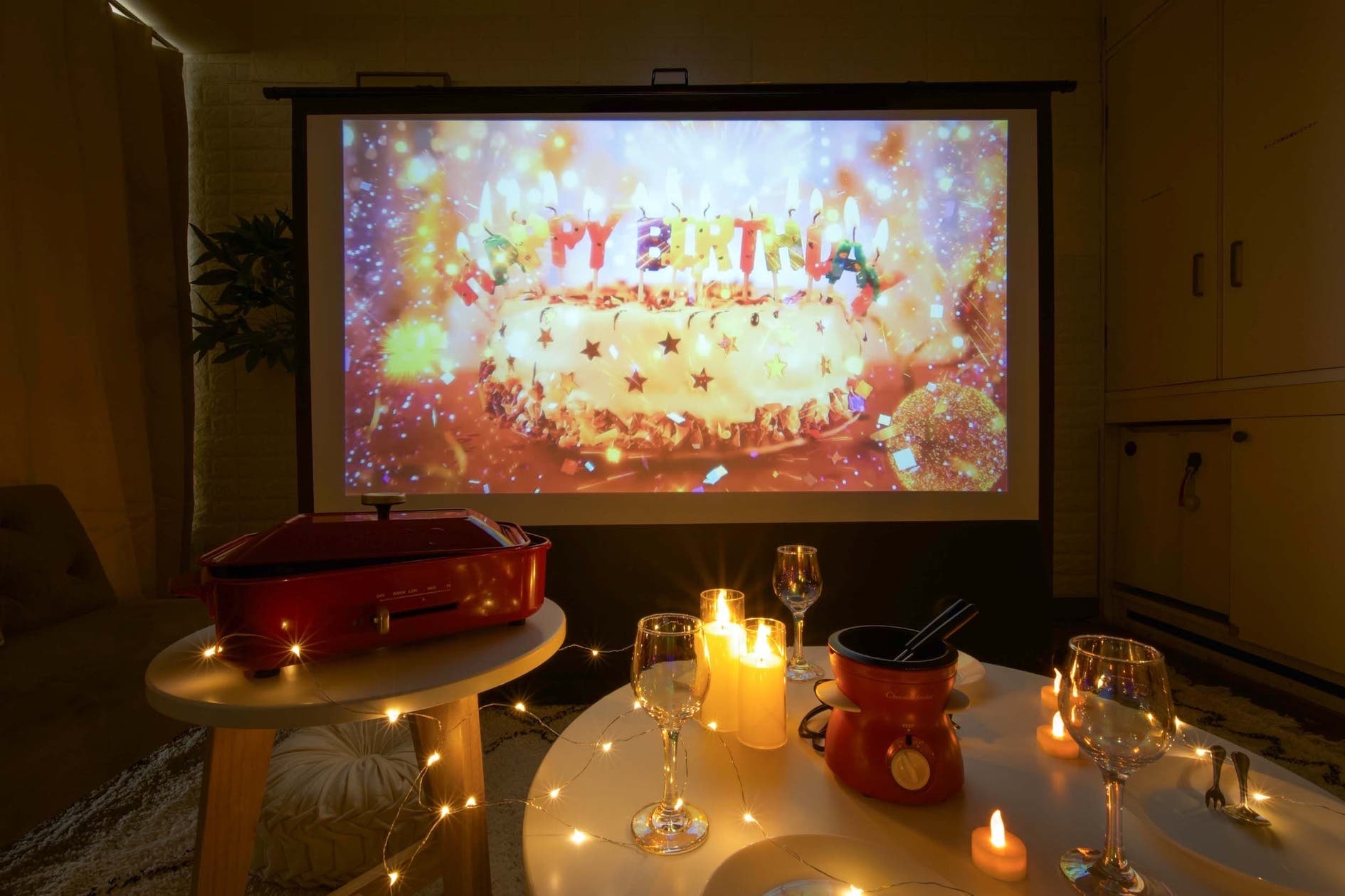 栄駅5分🚶‍♀️白を基調とした清潔感ある北欧空間✨☕クリスマス🎄女子会💖推し活🎀誕生日🎂撮影OK📸ゴミ捨て◎🚮の写真8