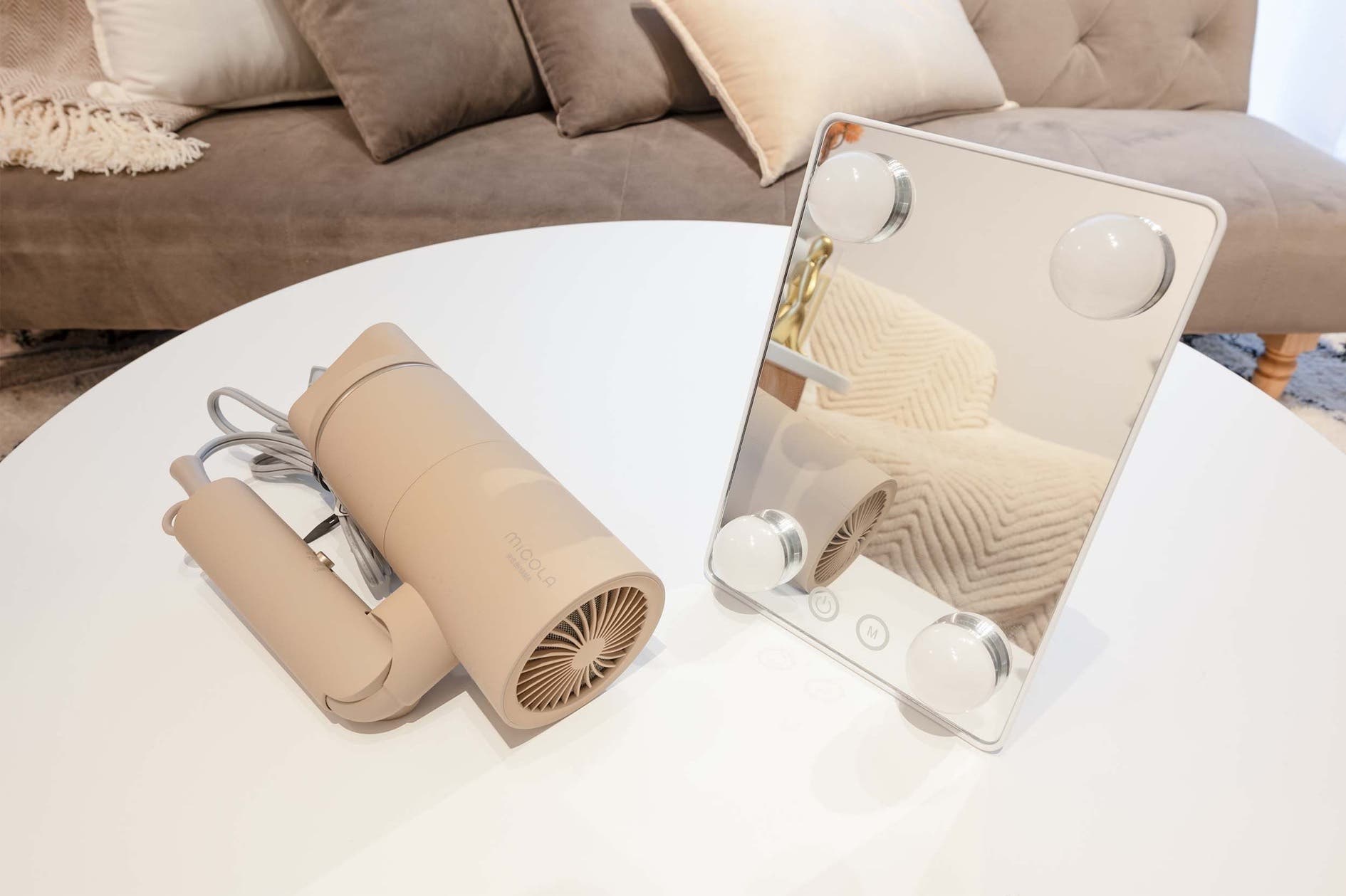 栄駅5分🚶‍♀️白を基調とした清潔感ある北欧空間✨☕クリスマス🎄女子会💖推し活🎀誕生日🎂撮影OK📸ゴミ捨て◎🚮の写真23