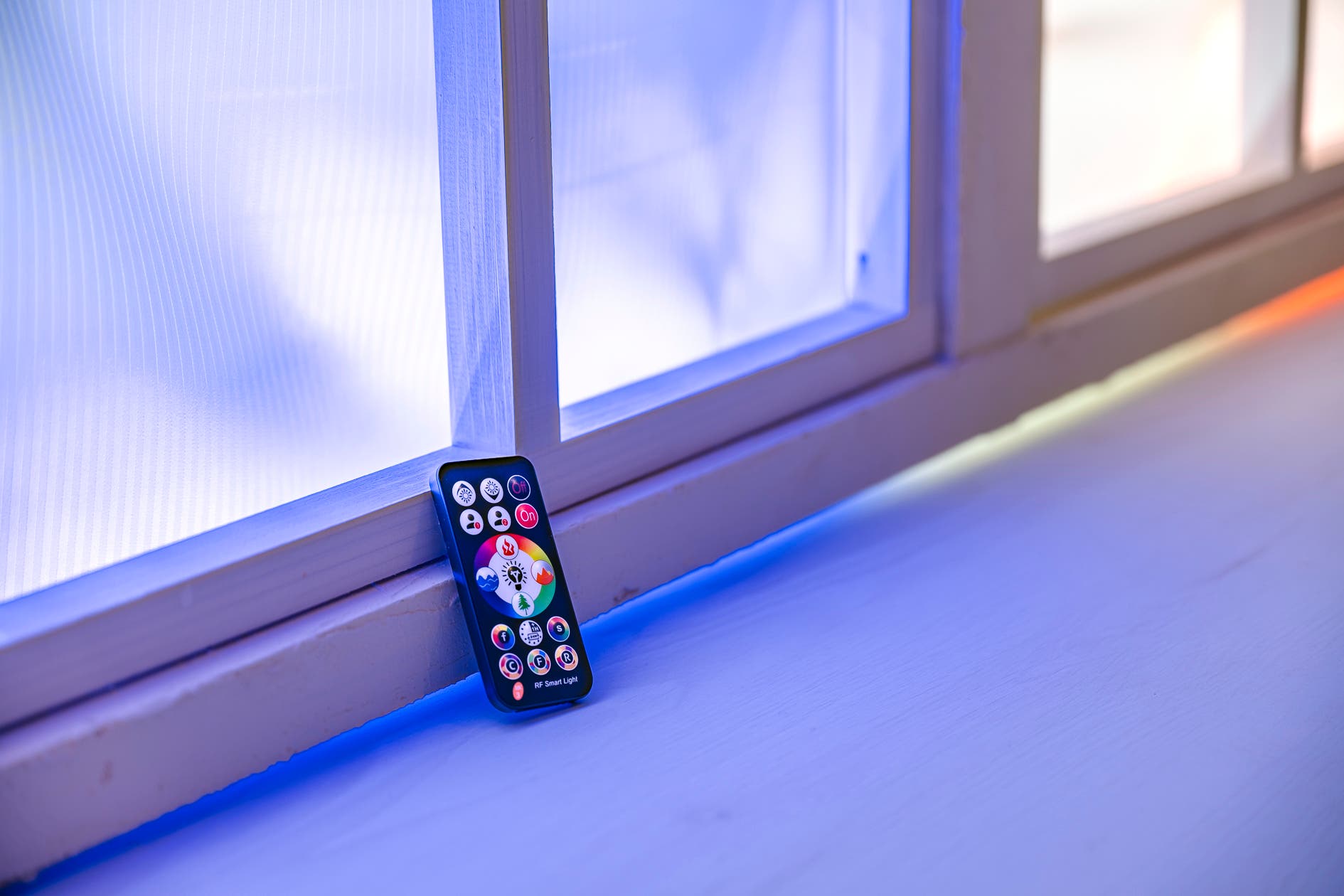 💡窓枠用リモコンの画像1