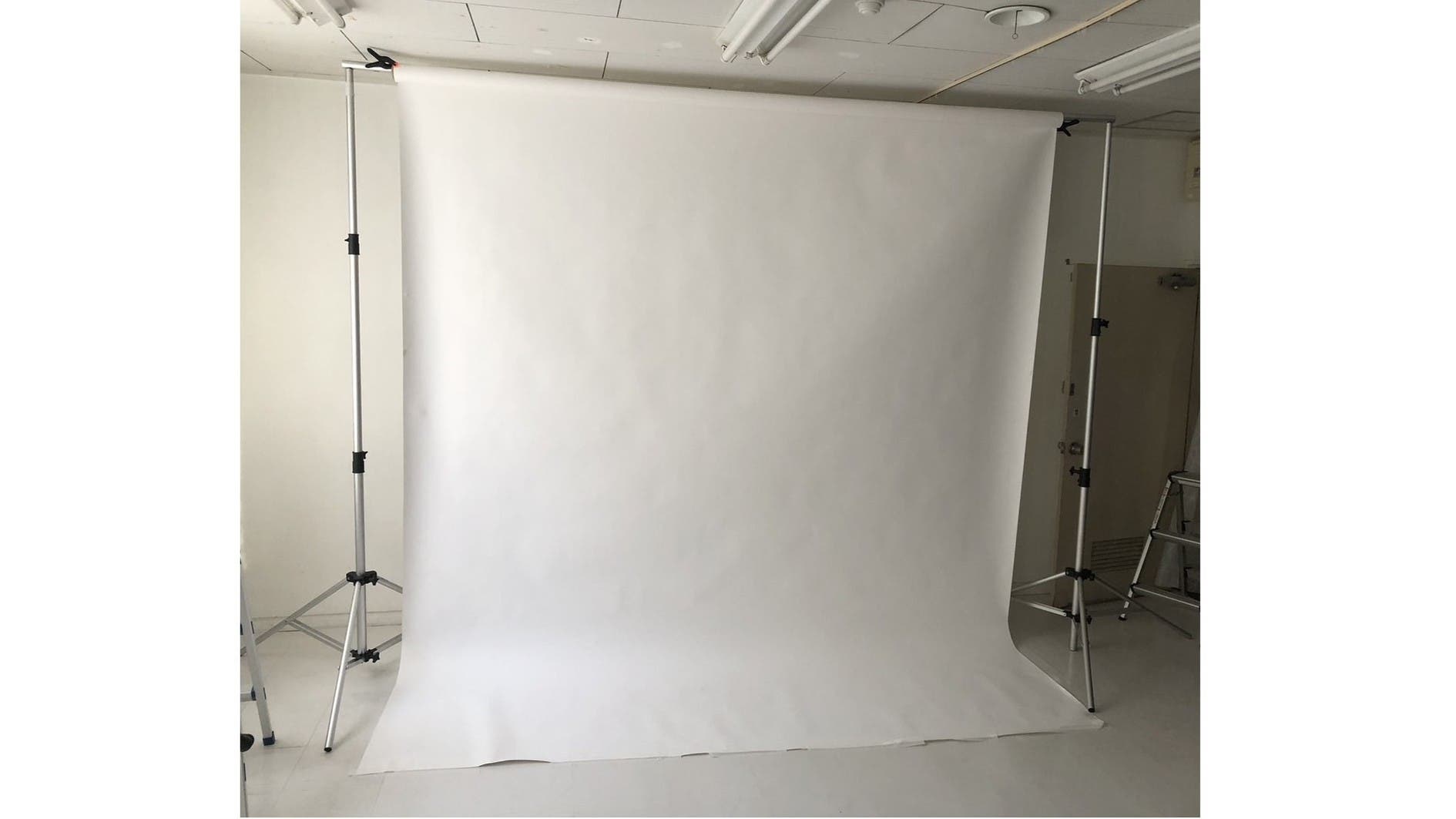 2.72m 背景紙(白)背面のみ スーペリア スーパーホワイトの画像1