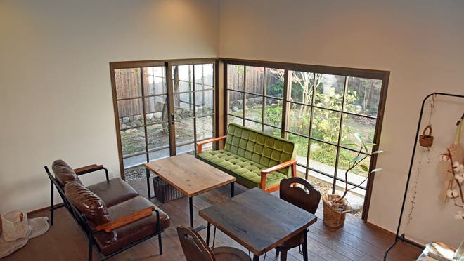 大阪市内から30分でタイムスリップ【富田林寺内町】町家カフェの和モダンな古民家空間スタジオで写真・動画撮影などで最高の一枚を!の写真4