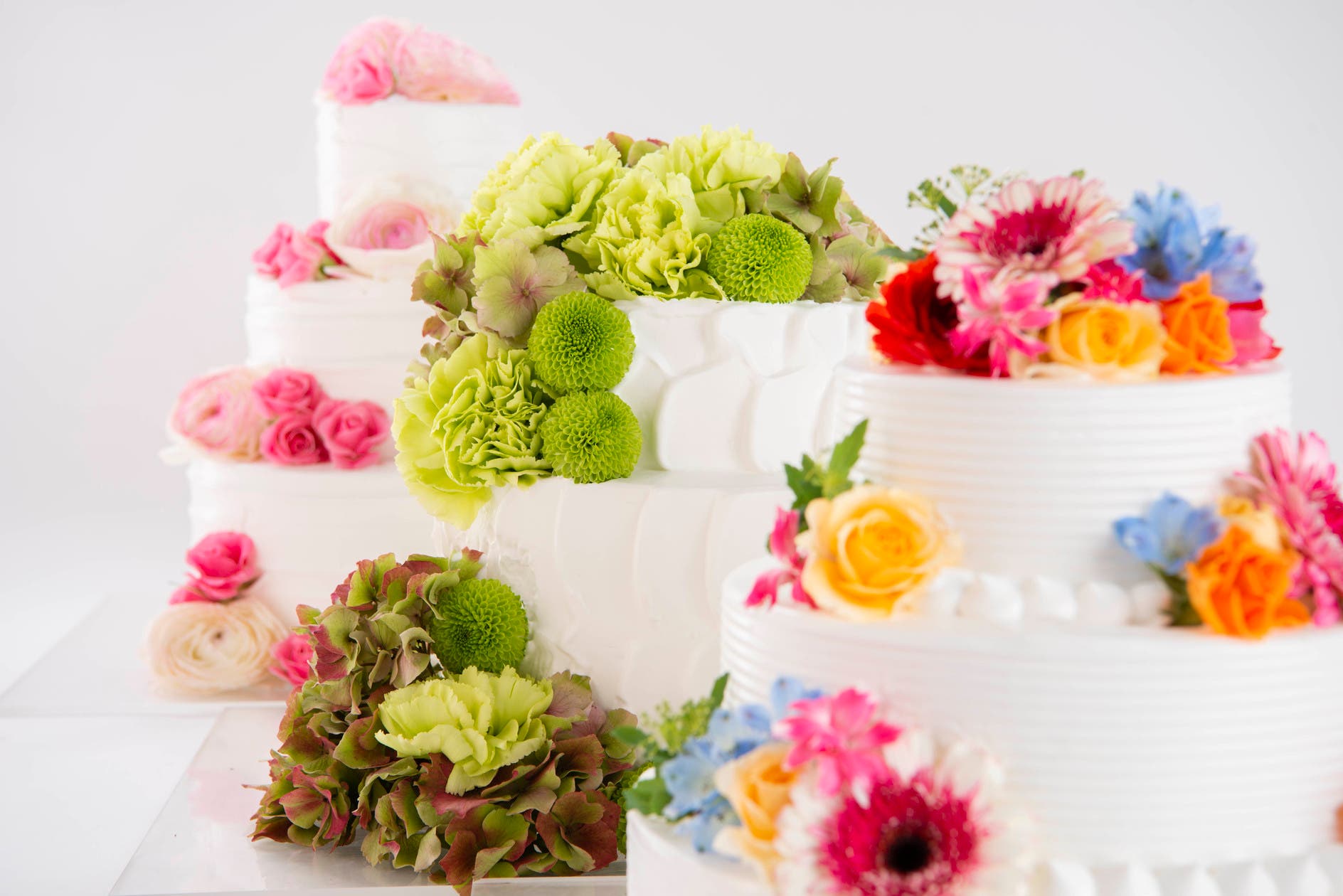 お誕生日やウェディングに！オリジナルケーキ制作の画像1