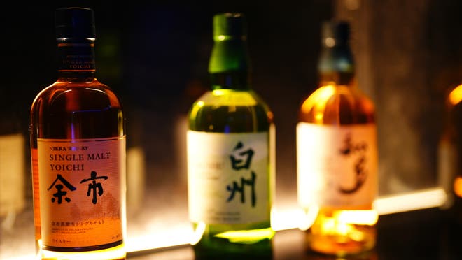 千葉中央駅徒歩1分のバーを撮影スタジオとしてレンタル! の写真3