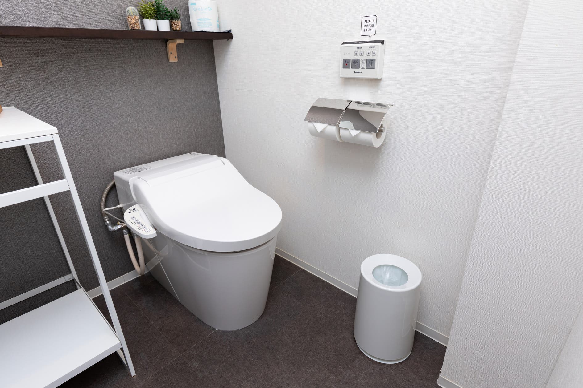 二条駅から徒歩4分のホテル客室（和室）の写真4