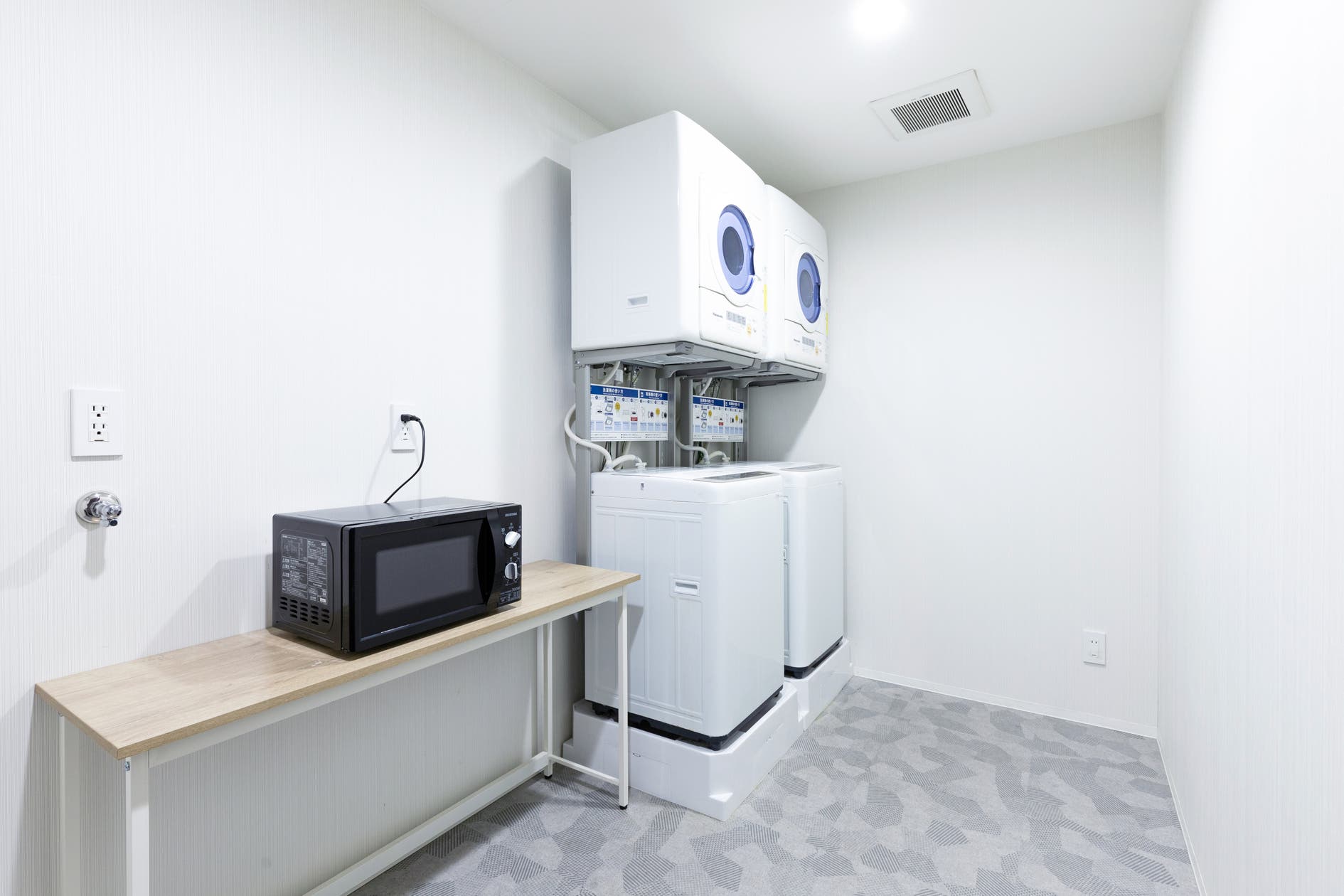 二条駅から徒歩4分のホテル客室（和室）の写真9