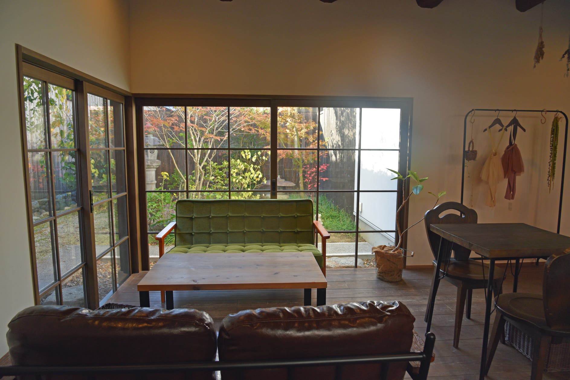 大阪市内から30分でタイムスリップ【富田林寺内町】町家カフェの和モダンな古民家空間スタジオで写真・動画撮影などで最高の一枚を！の写真8