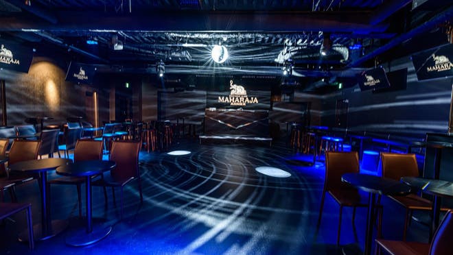 六本木駅から徒歩1分の写真1