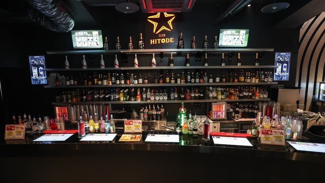 栄駅から徒歩5分 大人気ナイトクラブ “CLUB HITODE”の写真1