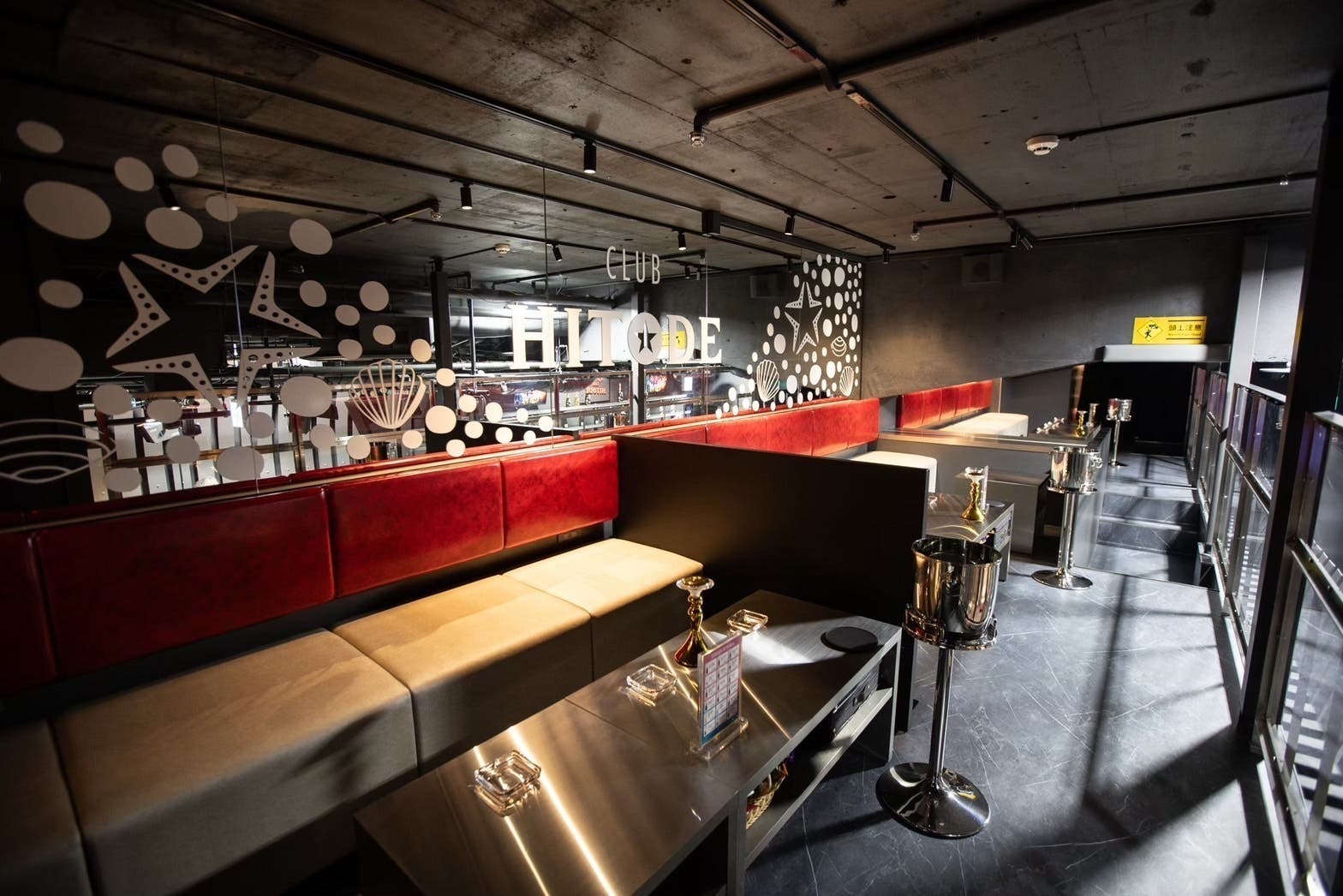 栄駅から徒歩5分 大人気ナイトクラブ “CLUB HITODE”の写真6