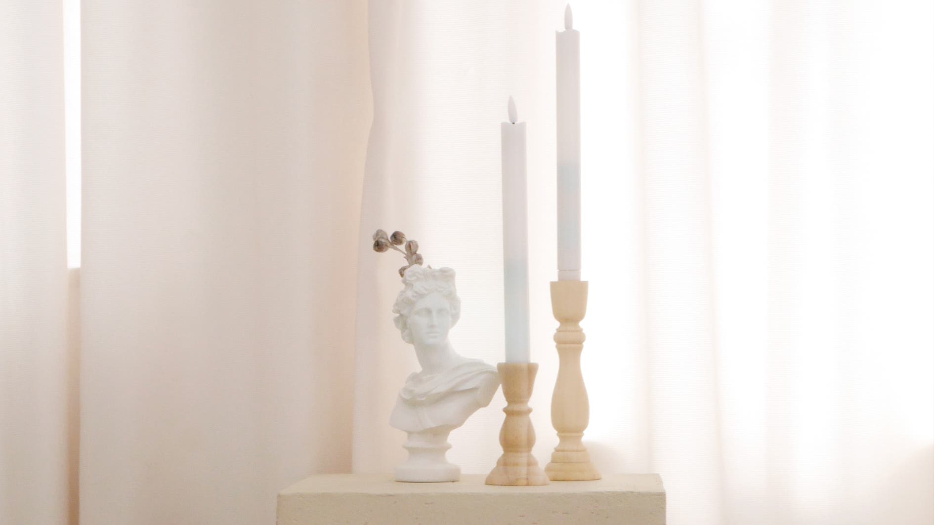 【表参道徒歩3分】自然光・ベージュと白・アーチ・アンティーク・海外インテリア・フォトスタジオの写真14