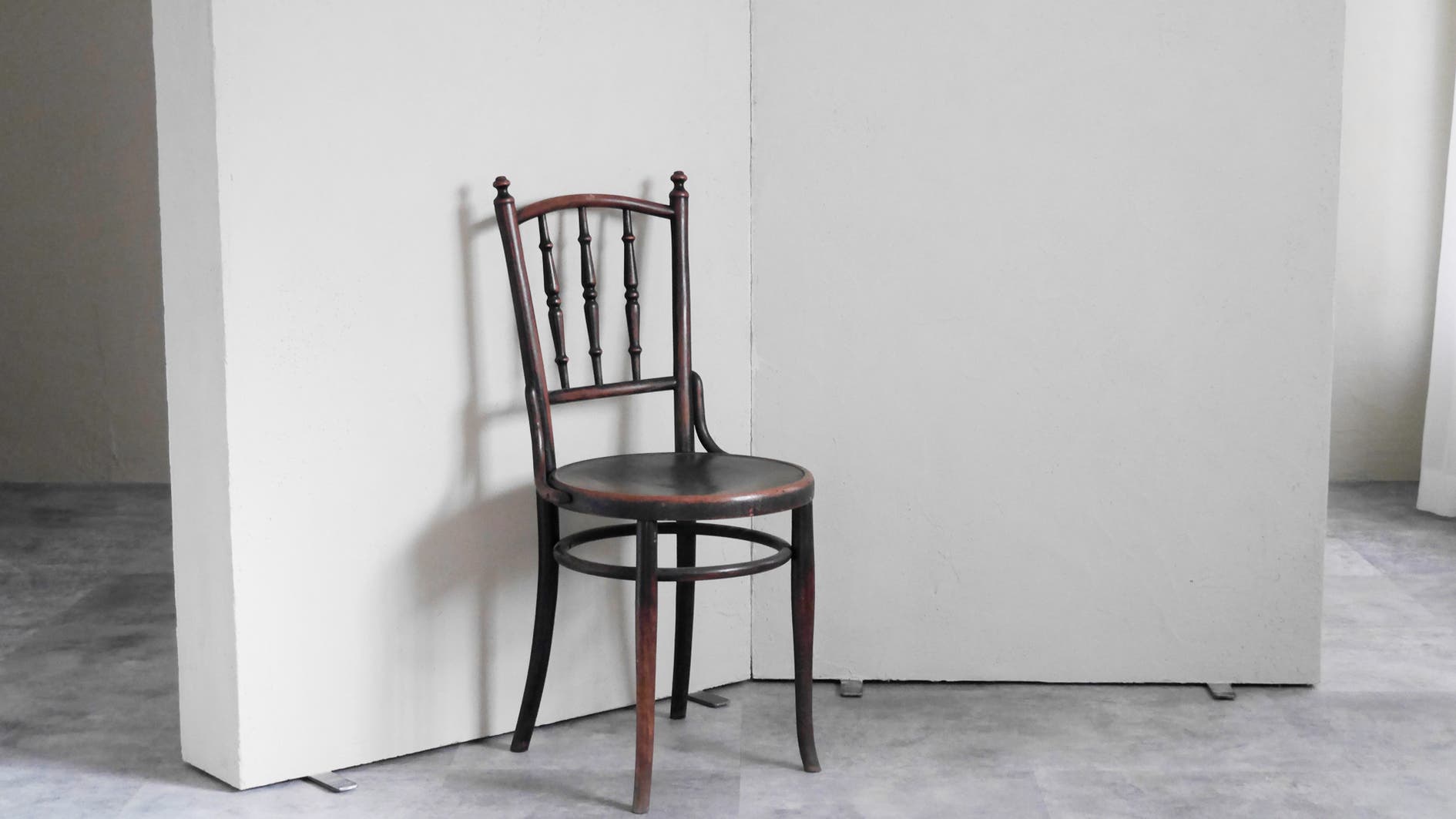 【表参道徒歩3分】自然光・ベージュと白・アーチ・アンティーク・海外インテリア・フォトスタジオの写真16