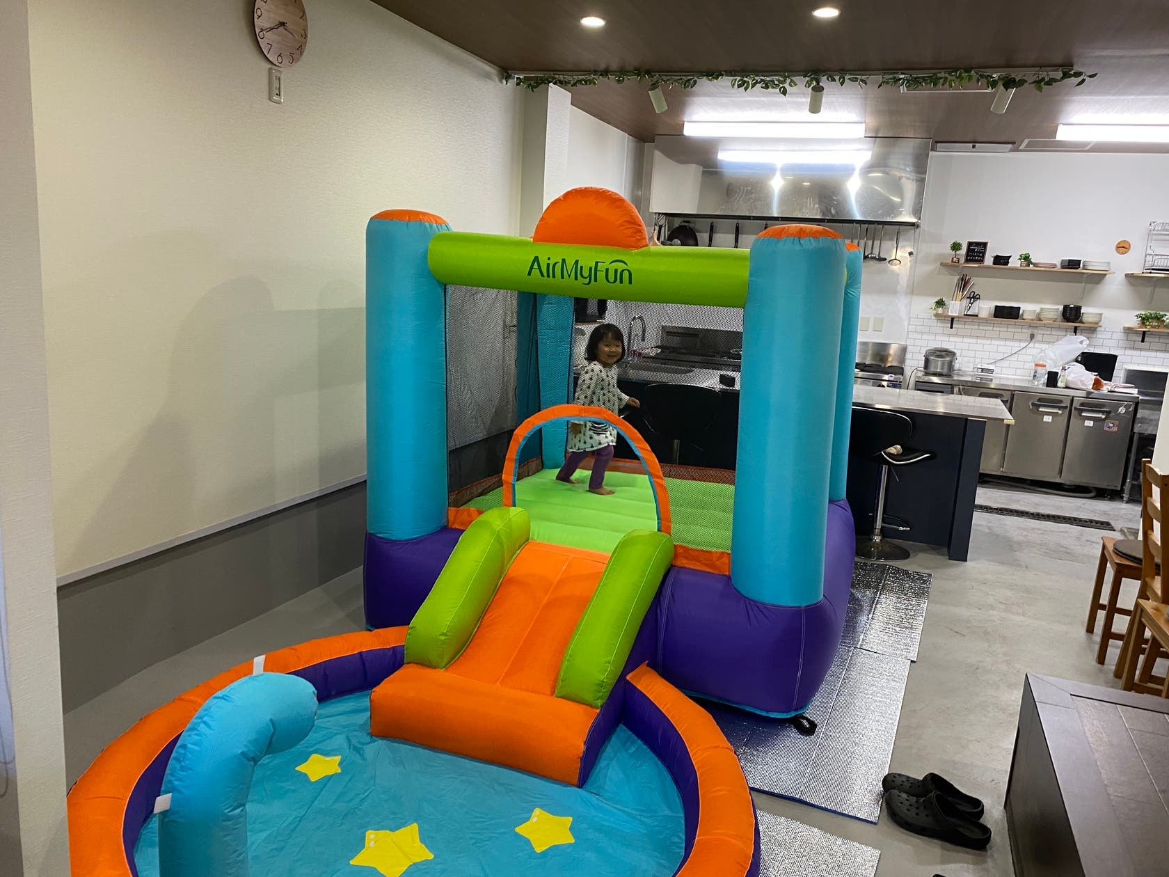 ふわふわ遊具（トランポリン＋滑り台）の画像1