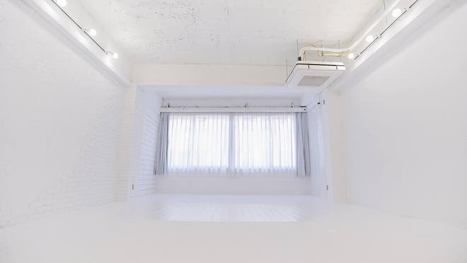 桜木町駅・馬車道駅から徒歩3分|白ホリと背景紙20色以上が使い放題で無料機材や備品も豊富に揃った格安レンタル撮影スタジオの写真6