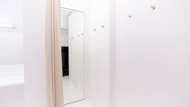 桜木町駅・馬車道駅から徒歩3分|白ホリと背景紙20色以上が使い放題で無料機材や備品も豊富に揃った格安レンタル撮影スタジオの写真13