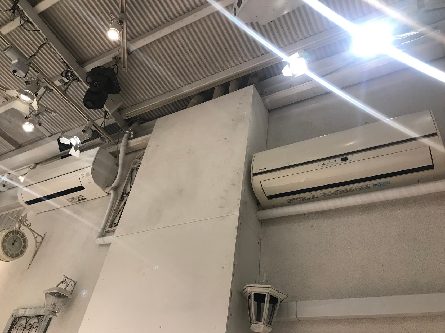 (エアコン３台に増設しました)都心のイベントホールでこの値段は絶対にあり得ません、アーティストを応援！期間限定で激安プランの写真15