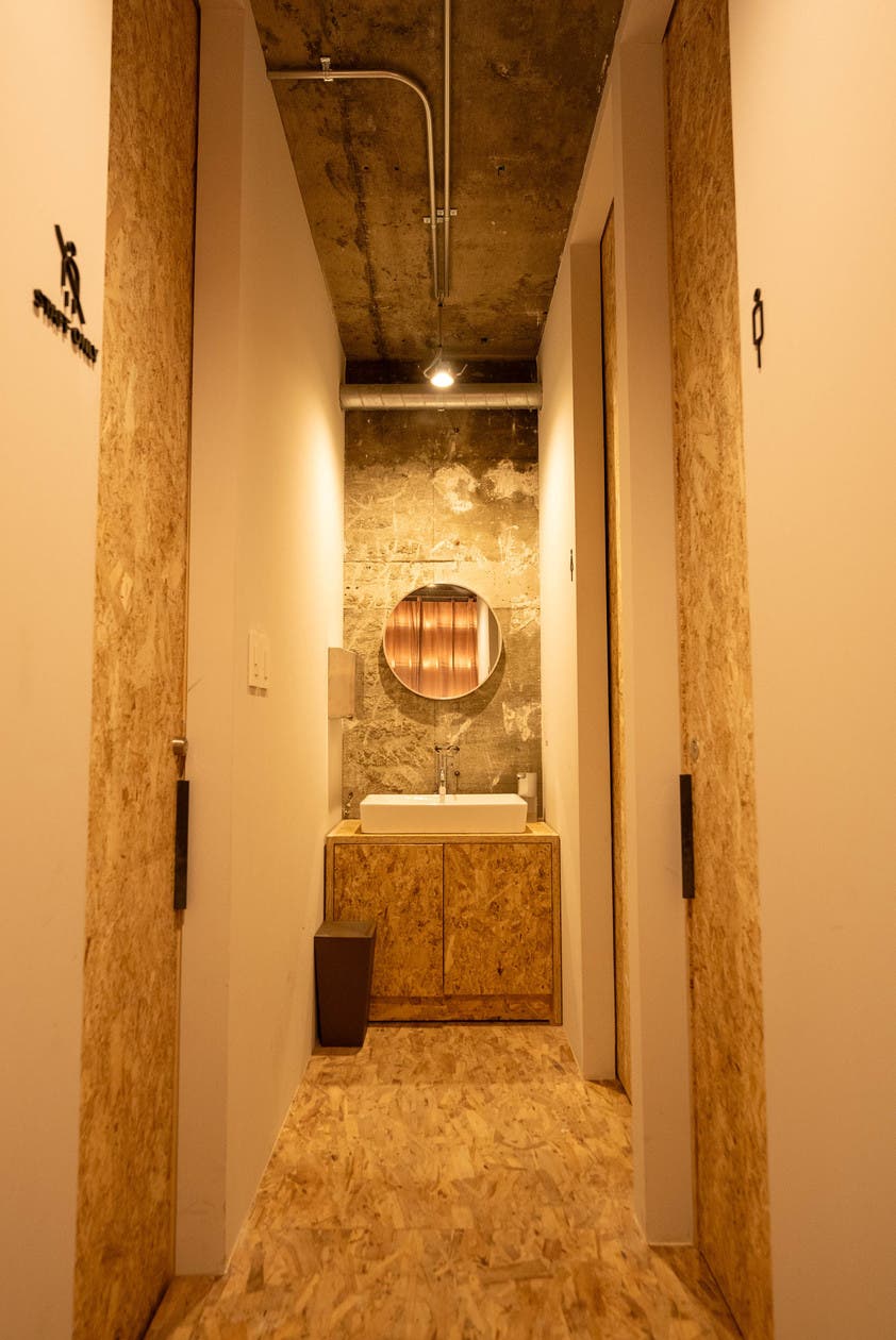 赤坂駅徒歩1分のトークライブハウスの写真4