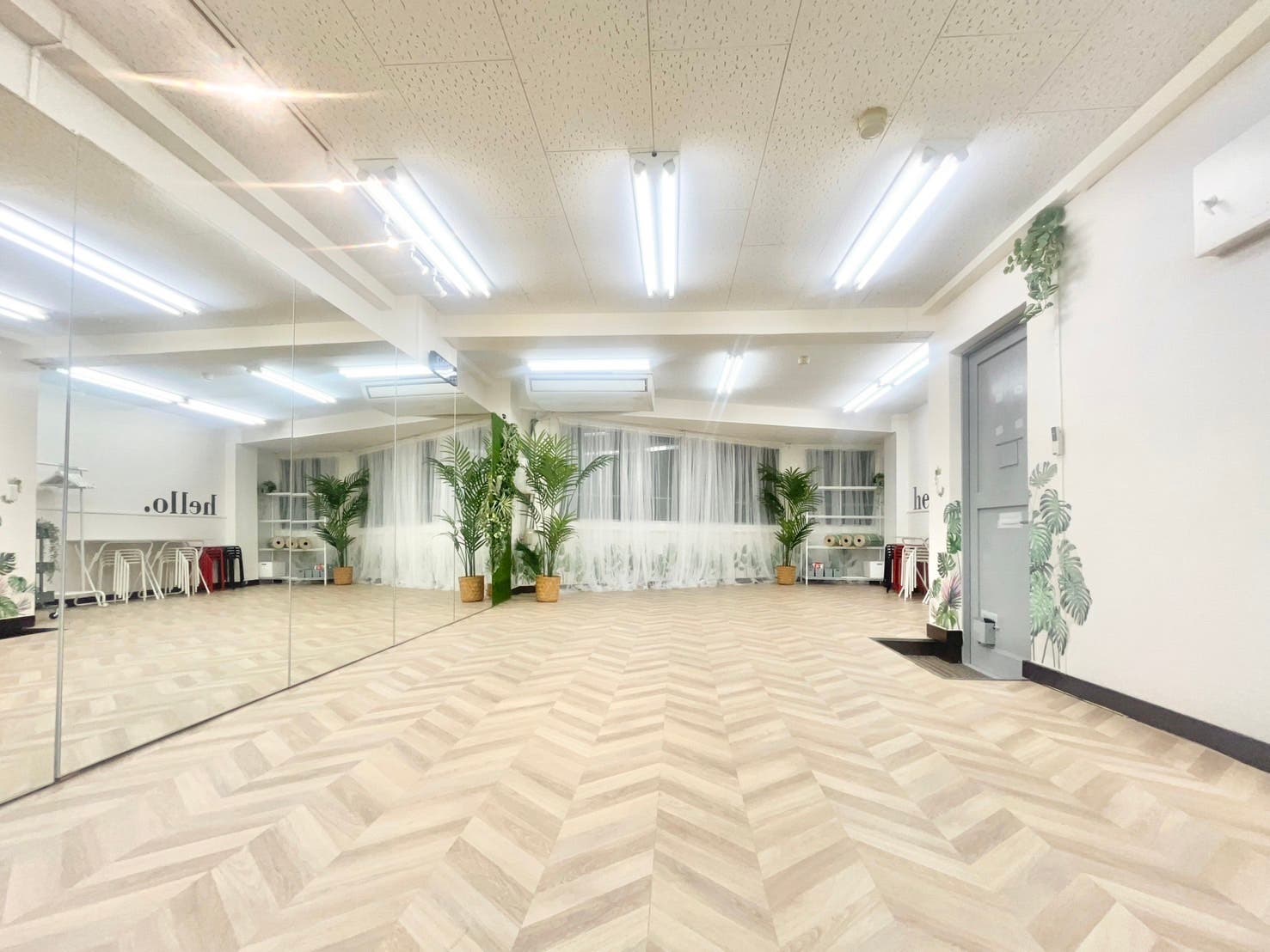 2月OPEN!【JR飯田橋1分】2面大型鏡計約9m／広々42㎡スタジオでポージング・ヨガ・ピラティス・演劇に☆振動の出るダンス✖の写真4