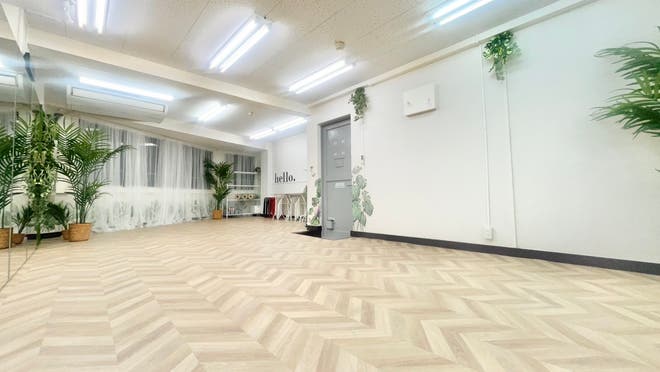 2月OPEN!【JR飯田橋1分】2面大型鏡計約9m/広々42㎡スタジオでポージング・ヨガ・ピラティス・演劇に☆振動の出るダンス✖の写真5