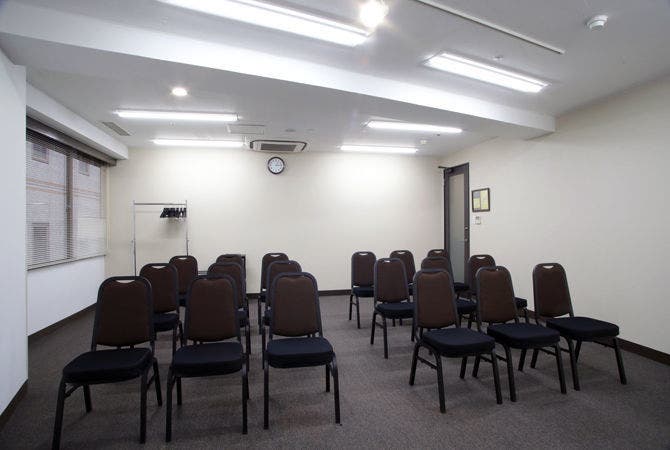 【PREMIUM新大阪902号室】◎JR新大阪駅徒歩3分！窓あり！セミナー・動画撮影・お教室など様々な利用が可能♪の写真4