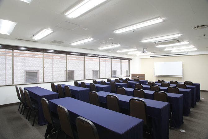 【PREMIUM新大阪903号室】◎JR新大阪駅徒歩3分！窓あり！セミナー・動画撮影・お教室など様々な利用が可能♪の写真1