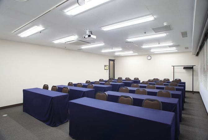 【PREMIUM新大阪903号室】◎JR新大阪駅徒歩3分！窓あり！セミナー・動画撮影・お教室など様々な利用が可能♪の写真2