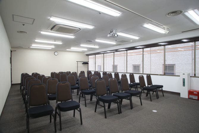 【PREMIUM新大阪903号室】◎JR新大阪駅徒歩3分！窓あり！セミナー・動画撮影・お教室など様々な利用が可能♪の写真4