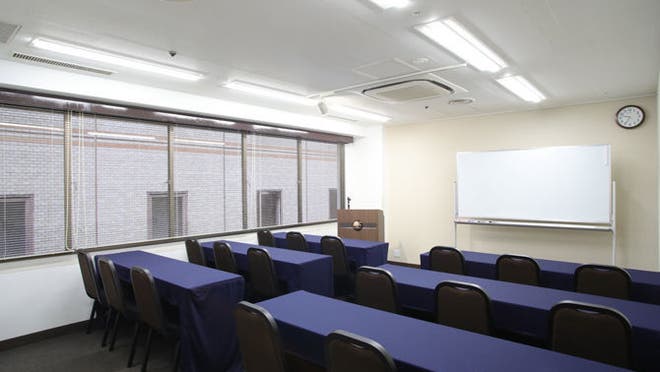 【PREMIUM新大阪904号室】◎JR新大阪駅徒歩3分!窓あり!セミナー・動画撮影・お教室など様々な利用が可能♪の写真1