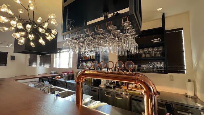 福津市最大30名収容✨ オシャレスペース レストラン バー🍷業務用キッチン📶Wi-Fi 推し活 🎬100インチスクリーンの写真4