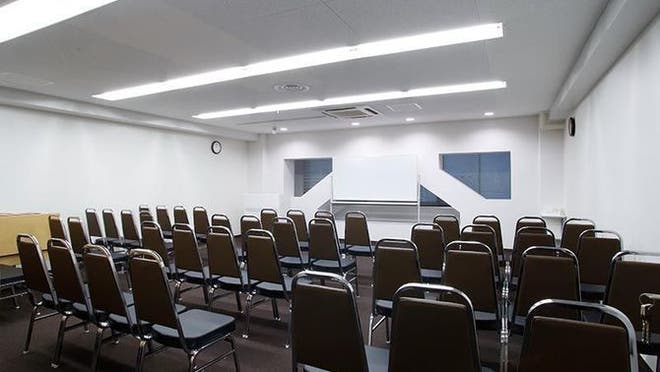 【西梅田駅徒歩1分!704号室】窓あり・スタッフ常駐◎セミナー、説明会に!様々な用途可能なサイズ感♪の写真4