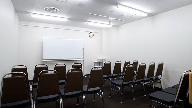 【西梅田駅徒歩1分!706号室】窓あり・スタッフ常駐◎セミナー、説明会に!様々な用途可能なサイズ感♪の写真4