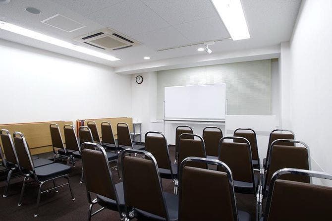 【西梅田駅徒歩1分！709号室】窓あり・スタッフ常駐◎セミナー、説明会に！様々な用途可能なサイズ感♪の写真4