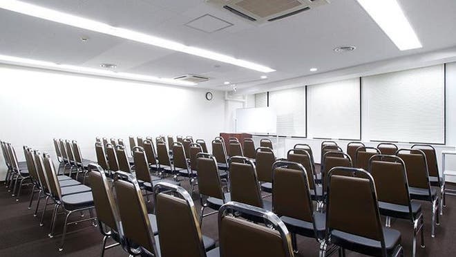 【西梅田駅徒歩1分!710号室】窓あり・スタッフ常駐◎セミナー、説明会に!様々な用途可能なサイズ感♪の写真4