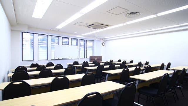 【西梅田駅徒歩1分!901号室】窓あり・スタッフ常駐◎セミナー、説明会に!様々な用途可能なサイズ感♪の写真4