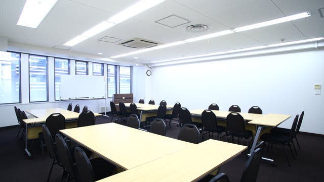 【西梅田駅徒歩1分!901号室】窓あり・スタッフ常駐◎セミナー、説明会に!様々な用途可能なサイズ感♪の写真5