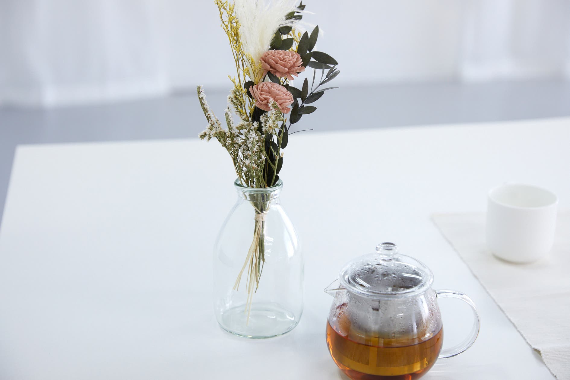 【上野駅8分】自然光あふれる白壁スタジオ｜家具小物＋機材無料／控室＆メイクルーム✨11月限定割✨の写真8