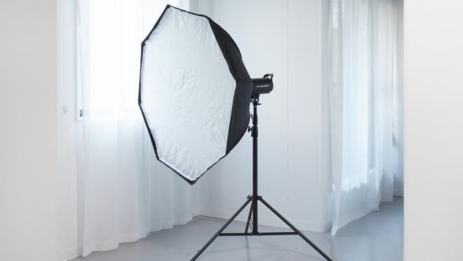 【上野駅8分】自然光あふれる白壁スタジオ|家具小物+機材無料/控室&メイクルーム✨11月限定割✨の写真17