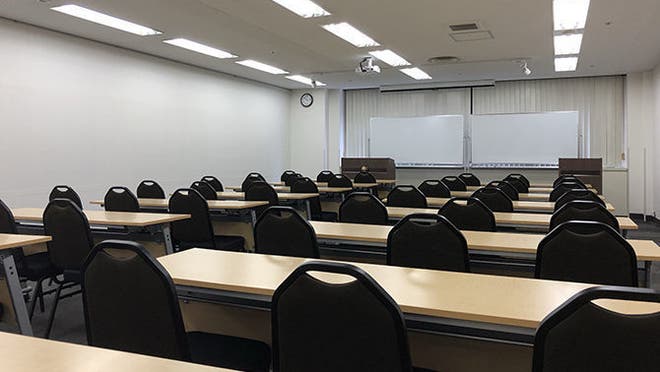 【心斎橋駅徒歩1分 602号室】🎄飲食持ち込みOK🎄セミナー、ウェビナーに!様々な用途可能なサイズ感♪の写真1