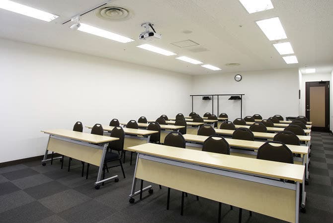 【心斎橋駅徒歩1分　603号室】🎄飲食持ち込みOK🎄セミナー、ウェビナーに！様々な用途可能なサイズ感♪の写真4