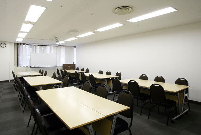 【心斎橋駅徒歩1分　603号室】🎄飲食持ち込みOK🎄セミナー、ウェビナーに！様々な用途可能なサイズ感♪の写真5