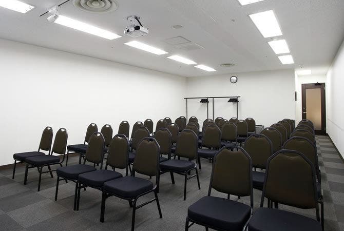 【心斎橋駅徒歩1分　603号室】🎄飲食持ち込みOK🎄セミナー、ウェビナーに！様々な用途可能なサイズ感♪の写真6