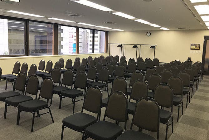 【心斎橋駅徒歩1分　604号室】🎄飲食持ち込みOK🎄セミナー、ウェビナーに！様々な用途可能なサイズ感♪の写真6