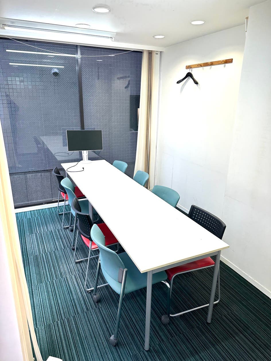 表参道駅徒歩１分の会議室・打ち合わせ等の多機能スペースの写真3