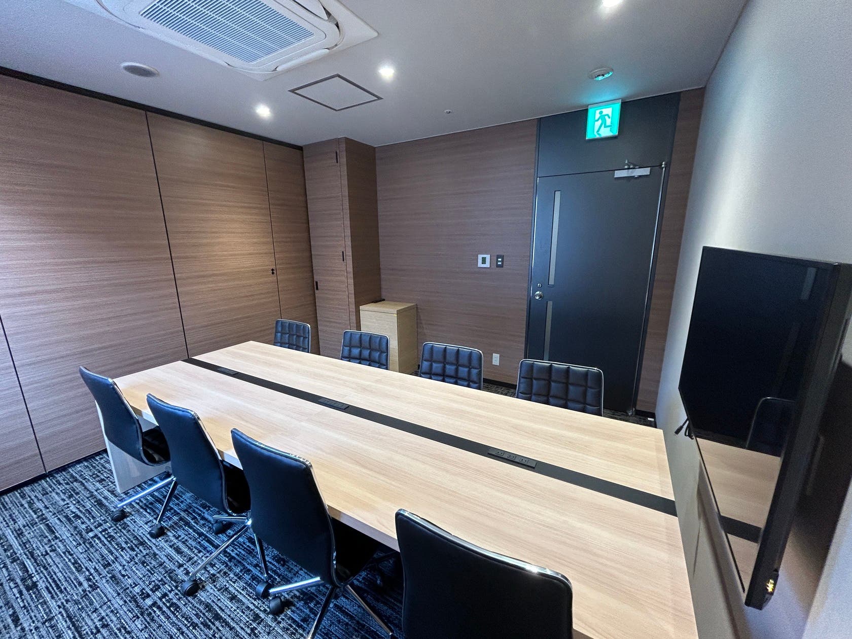 Meeting Room 2【名古屋駅 徒歩10分】オプション料金0円で設備・備品使い放題♪便利な駅近♥の写真4