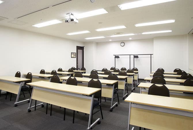 【心斎橋駅徒歩1分　607号室】🎄飲食持ち込みOK🎄セミナー、ウェビナーに！様々な用途可能なサイズ感♪の写真2