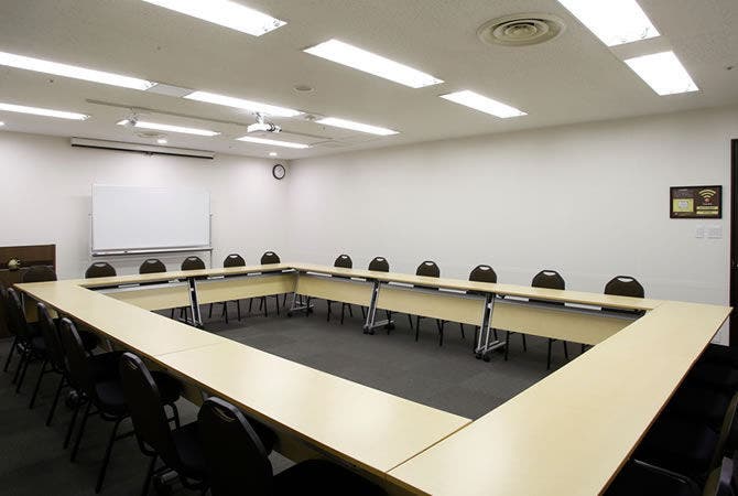 【心斎橋駅徒歩1分　607号室】🎄飲食持ち込みOK🎄セミナー、ウェビナーに！様々な用途可能なサイズ感♪の写真7