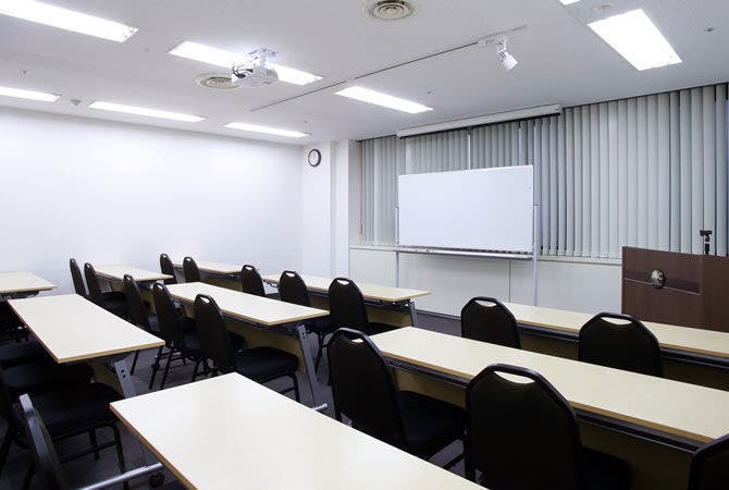 【心斎橋駅徒歩1分　609号室】🎄飲食持ち込みOK🎄セミナー、ウェビナーに！様々な用途可能なサイズ感♪の写真2