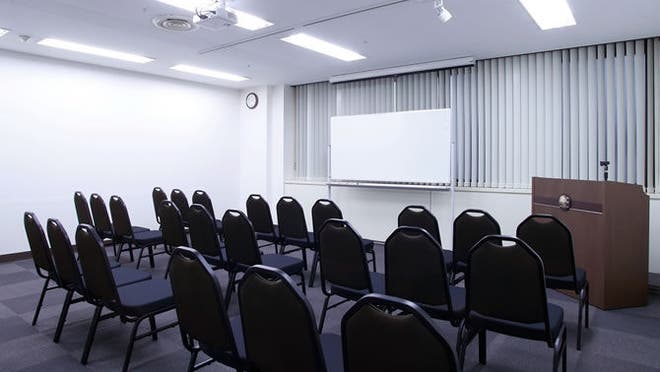 【心斎橋駅徒歩1分 609号室】🎄飲食持ち込みOK🎄セミナー、ウェビナーに!様々な用途可能なサイズ感♪の写真6