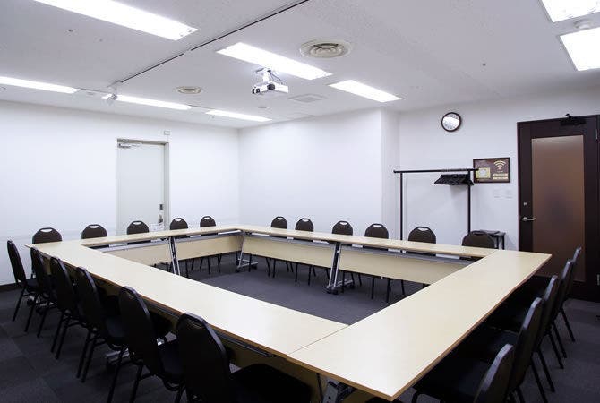 【心斎橋駅徒歩1分　609号室】🎄飲食持ち込みOK🎄セミナー、ウェビナーに！様々な用途可能なサイズ感♪の写真7